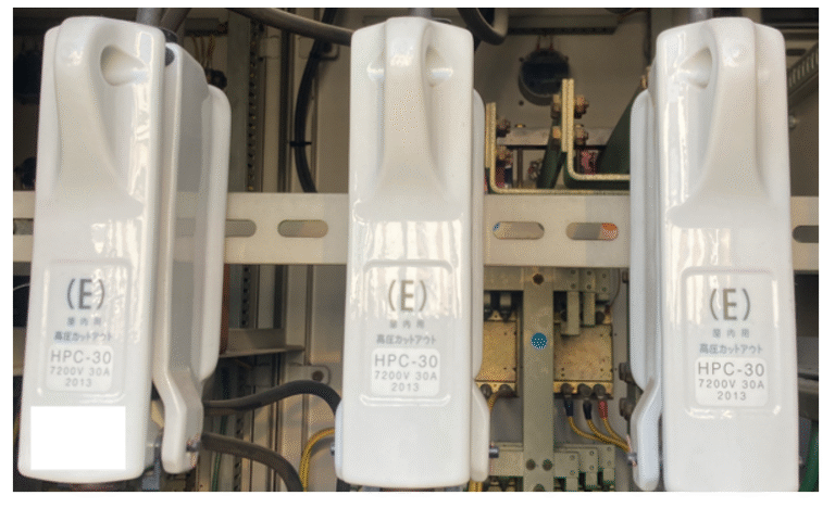 富士電機製不足電圧継電器QH-UV1の試験方法まとめ | 名無し電気管理事務所